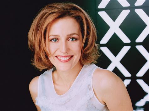 Gillian Anderson Gillian Anderson Wallpaper 32830924 Fanpop Page 38