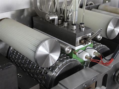 Softgel Encapsulation Machine Automatic Soft Gelatin Capsule Filling And Sealing Equipment For