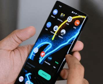 Motorola Edge Plus Vs Samsung S Ultra