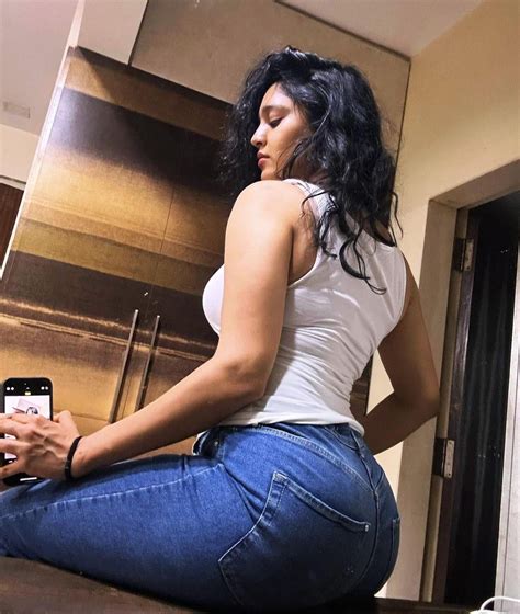Ritika Singh Rsouthindianangels
