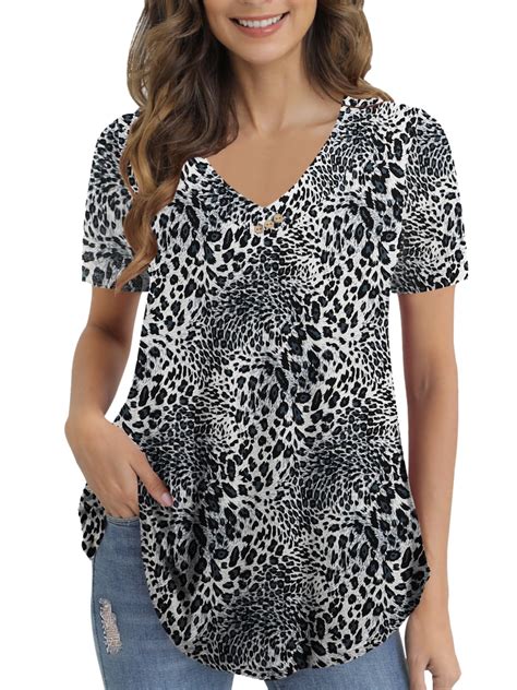 Folunsi Womens Plus Size Tops V Neck Short Sleeve Shirt Floral Blouses Tunic Tops M 4x