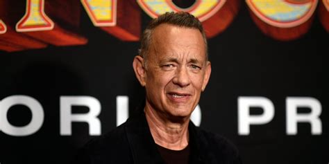 Ο Τομ Χανκς διεκδικεί τρία «Χρυσά Βατόμουρα για τις ταινίες «Έλβις και «Πινόκιο Iefimerida Gr