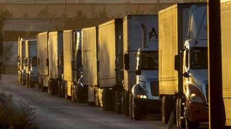 Us Mexico Border Braces For Trumps Tariffs