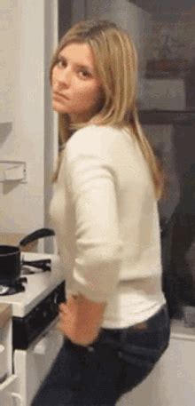 Grace Helbig Dancing
