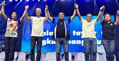 Ferrer Holds Miting De Avance