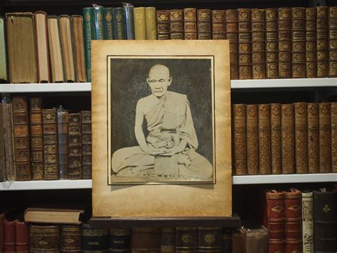 ซื้อขาย ขายแล้ว ภาพถ่ายเก่าขนาดใหญ่ หลวงปู่ไข่ วัดเชิงเลน เกจิดังนักปฏิบัติ พระเครื่อง