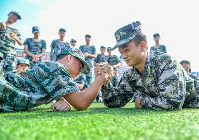 湖南道县新生军训磨砺意志 人民图片网