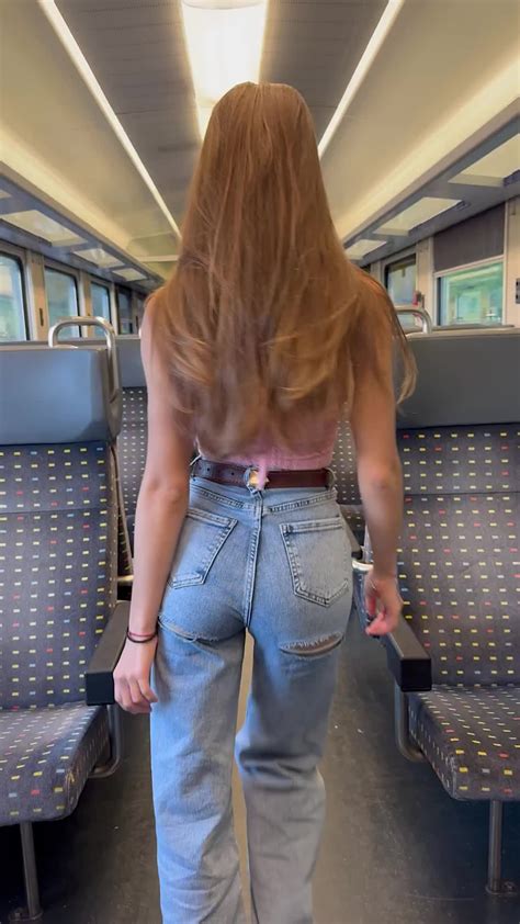 Lera Berry Lera Berry Urlebird