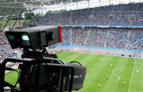 Diretta Calcio Da Verona Juventus Streaming A Torino Napoli Gratis