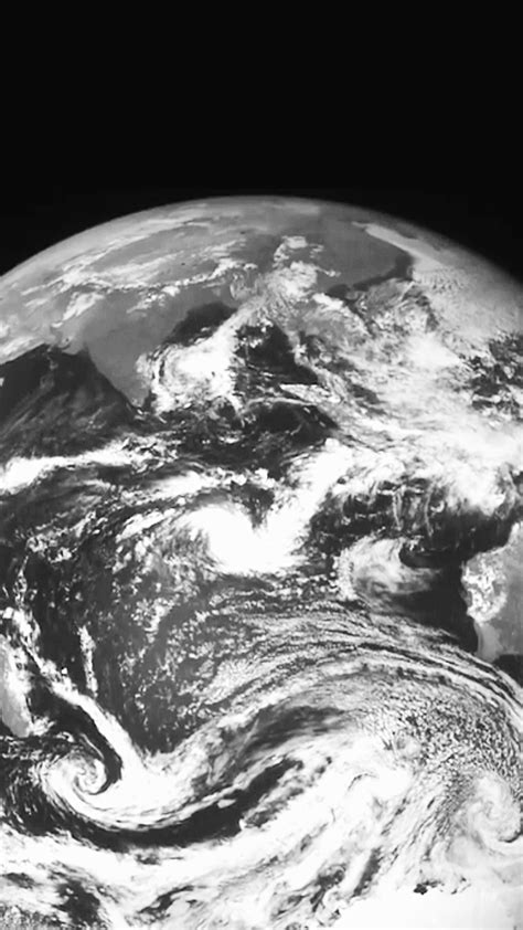 달에서 보는 지구 달 탐사선 다누리가 보내온 사진 오늘의 숏 Beta