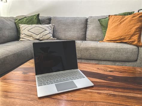 Microsoft Surface Laptop Go Review Should You Buy It Redaktor