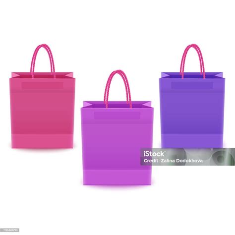 플라스틱 또는 핸들이 흰색 배경 파랑 분홍색 및 자주색 색깔의 쇼핑백 종이 쇼핑백의 집합 3차원 형태에 대한 스톡 벡터 아트 및 기타 이미지 Istock