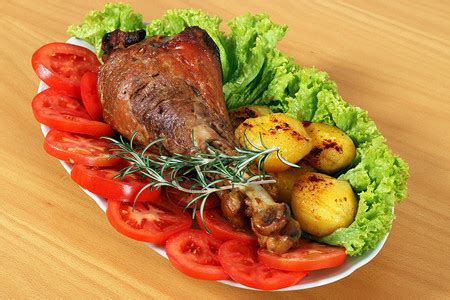 烤鸡腿配木瓜酱鸡肉炒鸡肉高清图片下载 正版图片503411198 摄图网