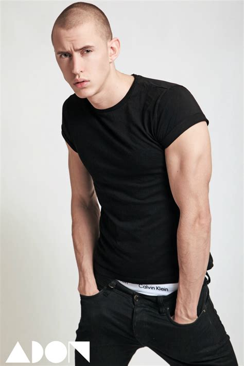 Adon Exclusive Model Leon Beitz By Thomas Synnamon — Adon Mens