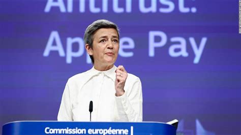 No Usb C Portless Iphone Apple Drops Five Major Hints Live On Air Before Killing Charging