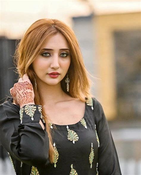 Extremely Beautiful Paki Babe Leaked Video Desi Old Videos Hd Sd