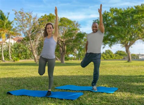 5 Minute Exercises To Regain Balance After 40 5 Minute Exercises To Regain Balance After 40