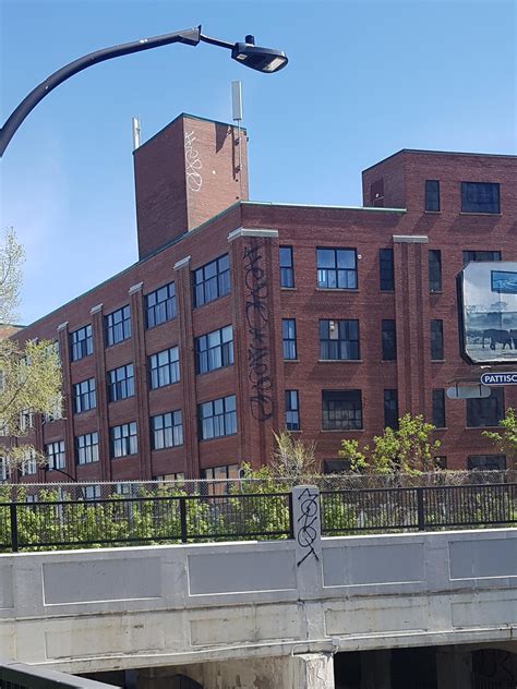 216 Best Montreal Qc Images On Pholder Amateur Room Porn City Porn And Food Porn