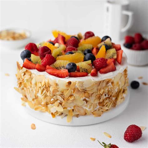 Birthday Fruit Cake Designs