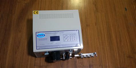 뜨거운 판매 자동 라운드 플랫 와이어 절단 및 스트리핑 기계 Buy 자동 와이어 스트리핑 기계케이블 스트리핑 기계와이어 스트립 커팅 머신 Product On