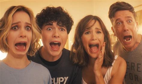 Netflix Viewers Outraged Over Disgusting Incest Scene In New Christmas Movie Films