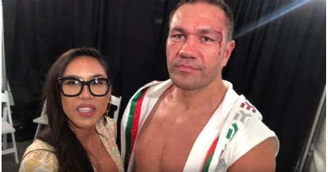 Кобрата на съд в хотел с духове