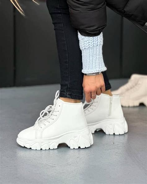 Кеди зимови — ціна 1250 грн у каталозі Черевики Купити жіночі речі за доступною ціною на Шафі