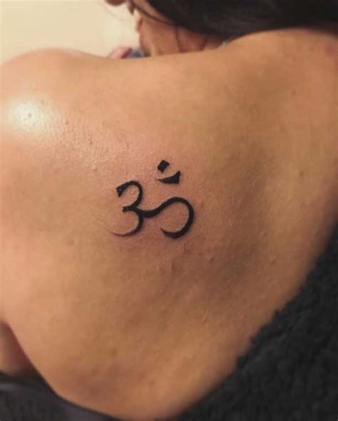 Small Tattoos For Shoulder Blade Designs That Blend Subtly And Stylishly