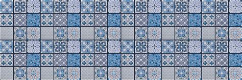 오래된 이음새가 없는 블루 빈티지 착용 기하학적 초라한 모자이크 화려한 패치워크 모티프 도자기 석기 타일 사각형 모자이크 돌 콘크리트 시멘트 타일 거울 벽 질감 배경 배너