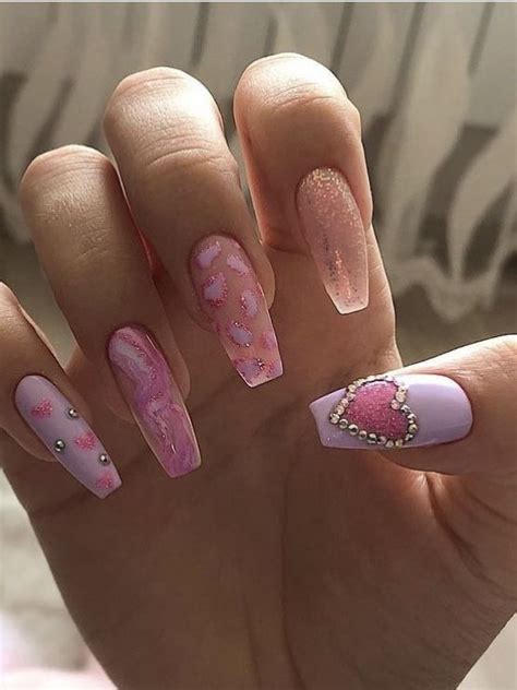 Ногти с сердечками маникюр дизайн ногтей идеи длинные ногти идеи короткие ногти сердце