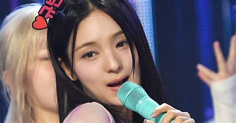 규빈 표정에 퐁당 빠졌어‘ 포토엔hd