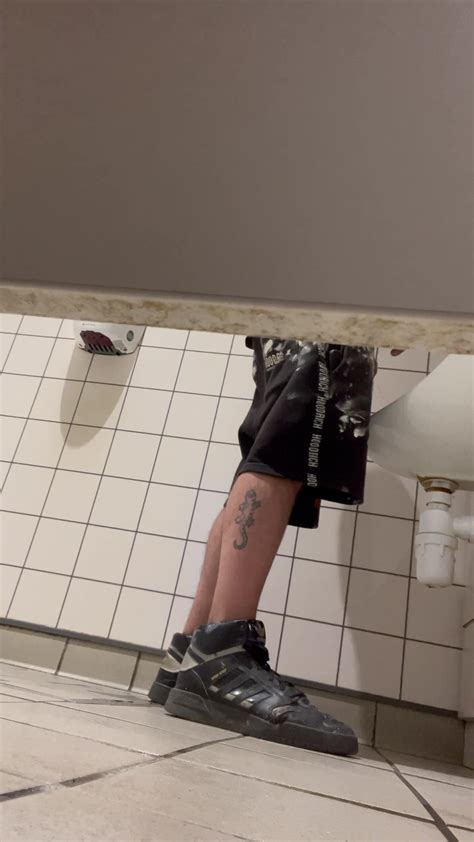 Spying On Lizard Man Thisvid Com