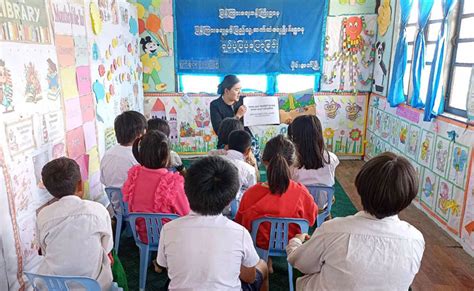 မိုင်းဆတ်ခရိုင်၊ ပြည်သူ့စာကြည့်တိုက်ရှိ ကလေးစာဖတ်ခန်း၌ ရုပ်ပုံပြပုံပြောခြင်းနှင့် စာဖတ်စွမ်းရည်ပ