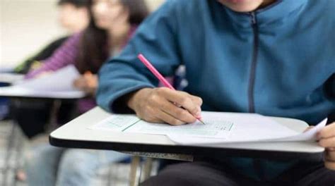 पाकिस्‍तानी यूनिवर्सिटी ने एग्जाम में भाई बहन पर पूछा शर्मनाक सवाल