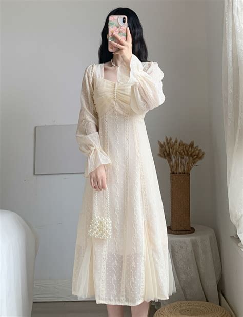 레드베리 당일출고셀프웨딩브라이덜샤워촬영룩 아이보리 스퀘어넥원피스 진주 셔링 레이스블라우스 시스루 롱원피스 허리라인 슬림원피스 웨딩드레스