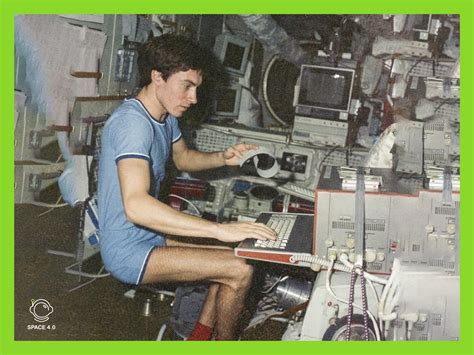 კოსმოსში გაჭედილი ასტრონავტის ამბავი Space