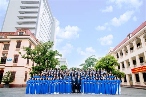 Trường Đại học Kinh tế Kỹ thuật Công nghiệp 65 năm xây dựng và phát triển