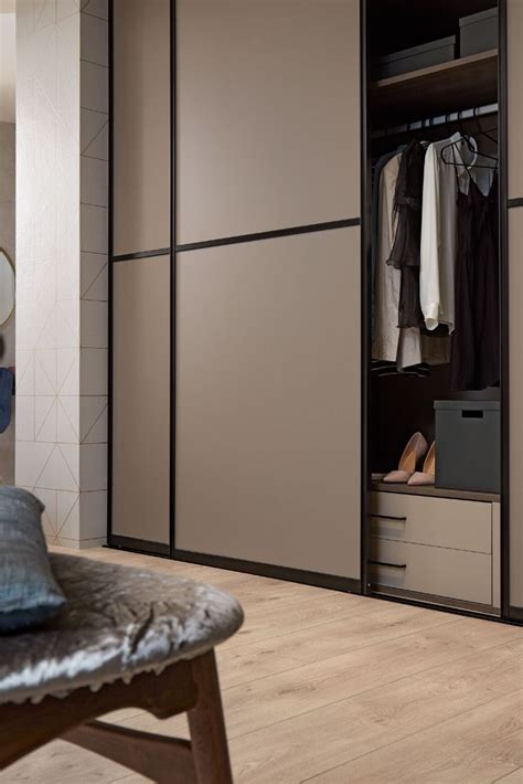 Шкаф купе на заказ в Москве в 2025 г Дизайн шкафа Современный шкаф Дверцы гардероба