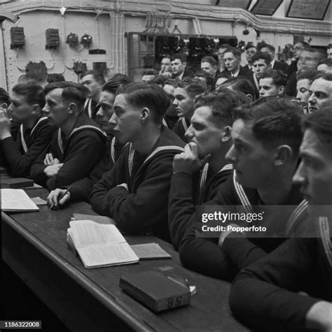 Hms Andromeda Photos Et Images De Collection Getty Images
