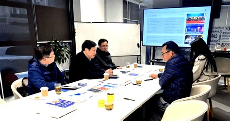 南通市工业和信息化局副局长朱振宇一行莅临企运网参观考察 服务 给予 企业