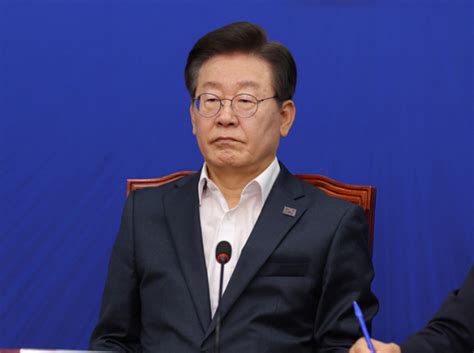 이재명 “검찰 상식 어긋난 주장이화영이 바보거나 정신 나갔나”