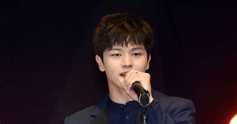 육성재 부모님 핸드폰 배경화면 내 사진 대신 꽃