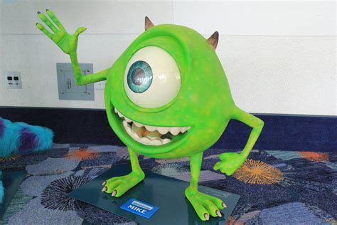 დაკა დოლი გაწი გარმონი ანუ აკუნა მატატა