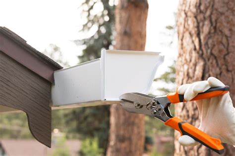 How To Fix Leaking Gutters