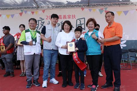 嘉義愛心園遊會 黃敏惠揪大家消費做公益