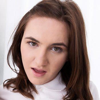 Kelsey Kage Feed Watch The Latest Updates On Freeones