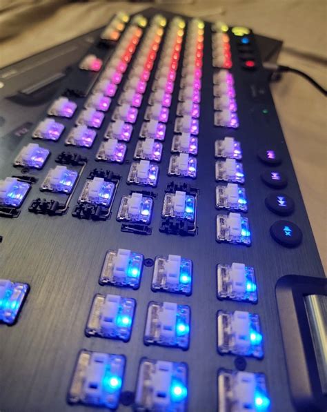 Logitech G913 Tkl Blue Clicky Computers And Tech Parts And Accessories Computer Keyboard On