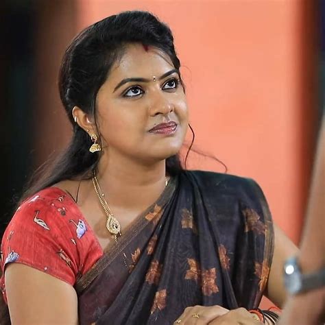 Tamil Serial Actress Rachita Mahalakshmi Saree Photos