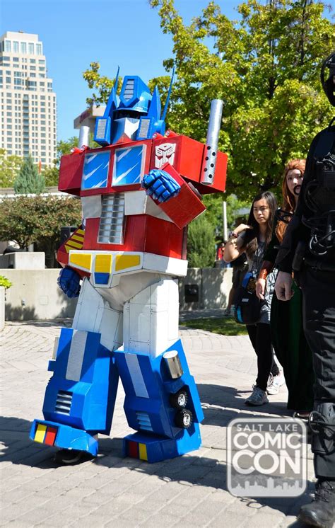 Optimus Prime Transformer Cosplay At Salt Lake Comic Con 2014 Comic