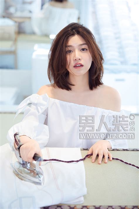 陈妍希性感大片夏日绽放清新随性大秀美腿 360娱乐，你开心就好
